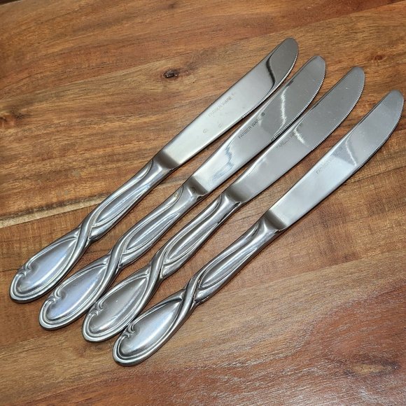 Farberware | Dining | 4 Farberware Trieste Dinner Knives 9 Twist Center ...